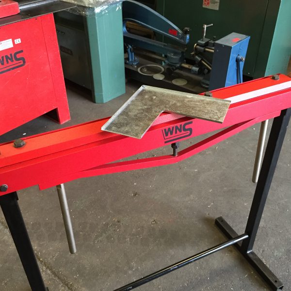 WNS 20swg (1.0mm) Flange Folder - WNS - W. Neal Services Ltd